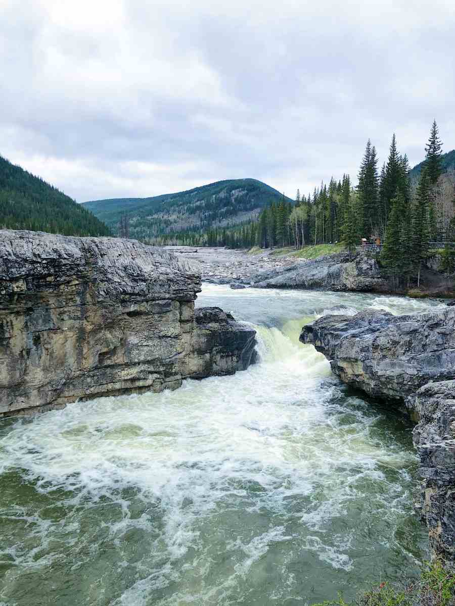 10 Waterfalls in Alberta That You Should See - Out & Across