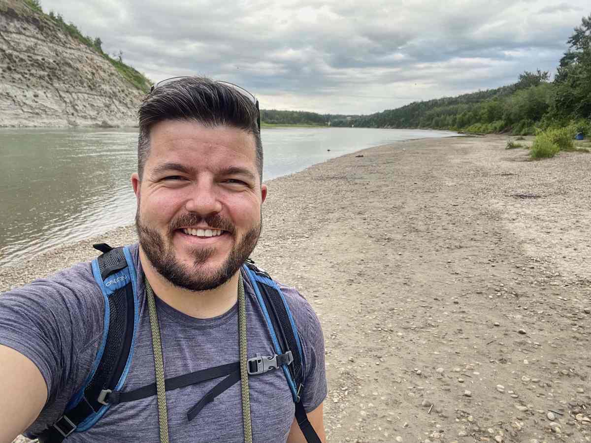 Devon River Valley Trail Near Edmonton, Alberta - Out & Across