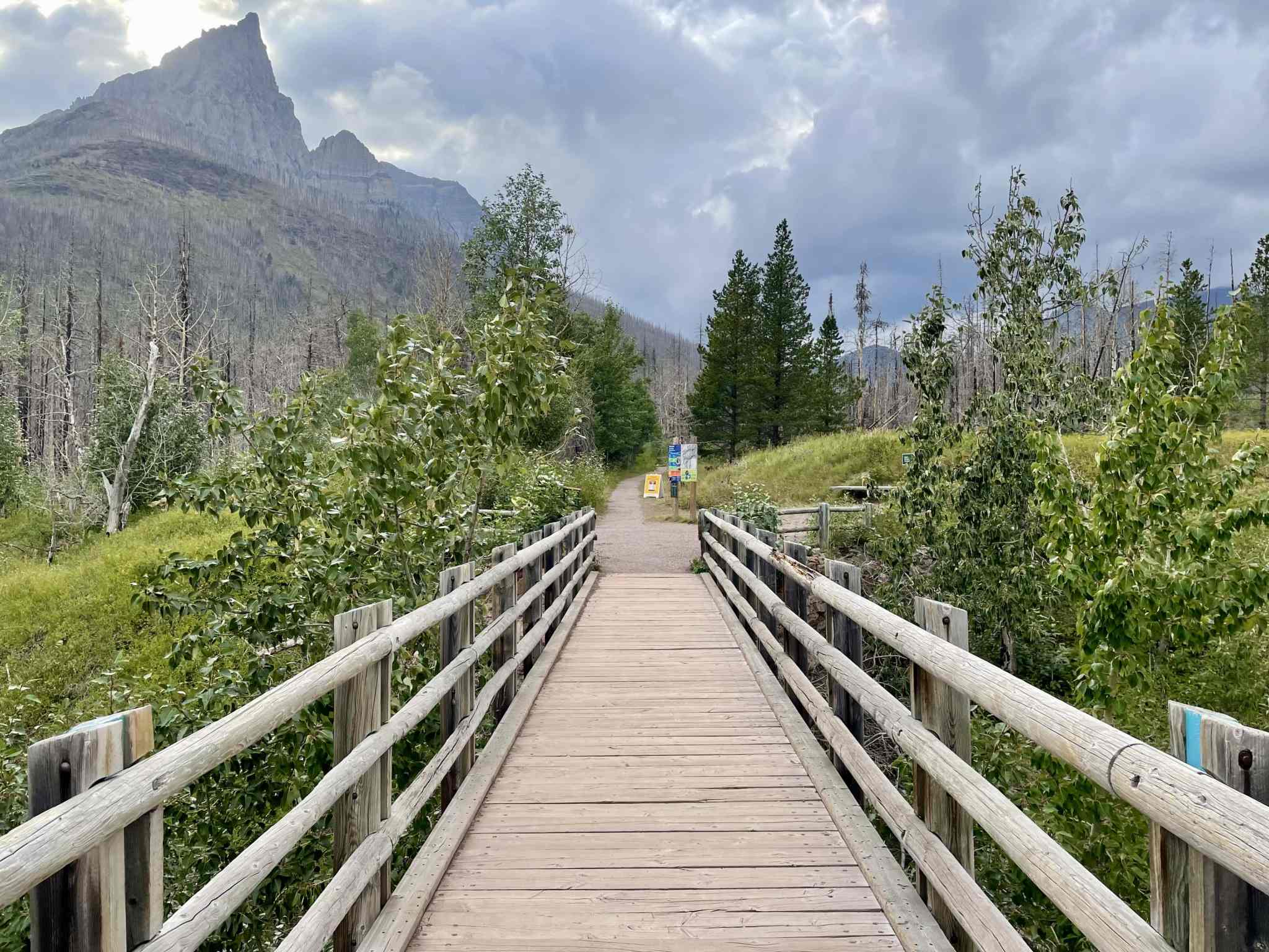 2-Day Goat Lake Hike and Avion Ridge in Waterton Park – Out and Across