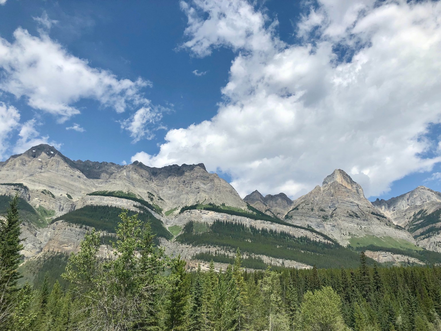2-Day Glacier Lake Hike in Banff National Park - Out & Across