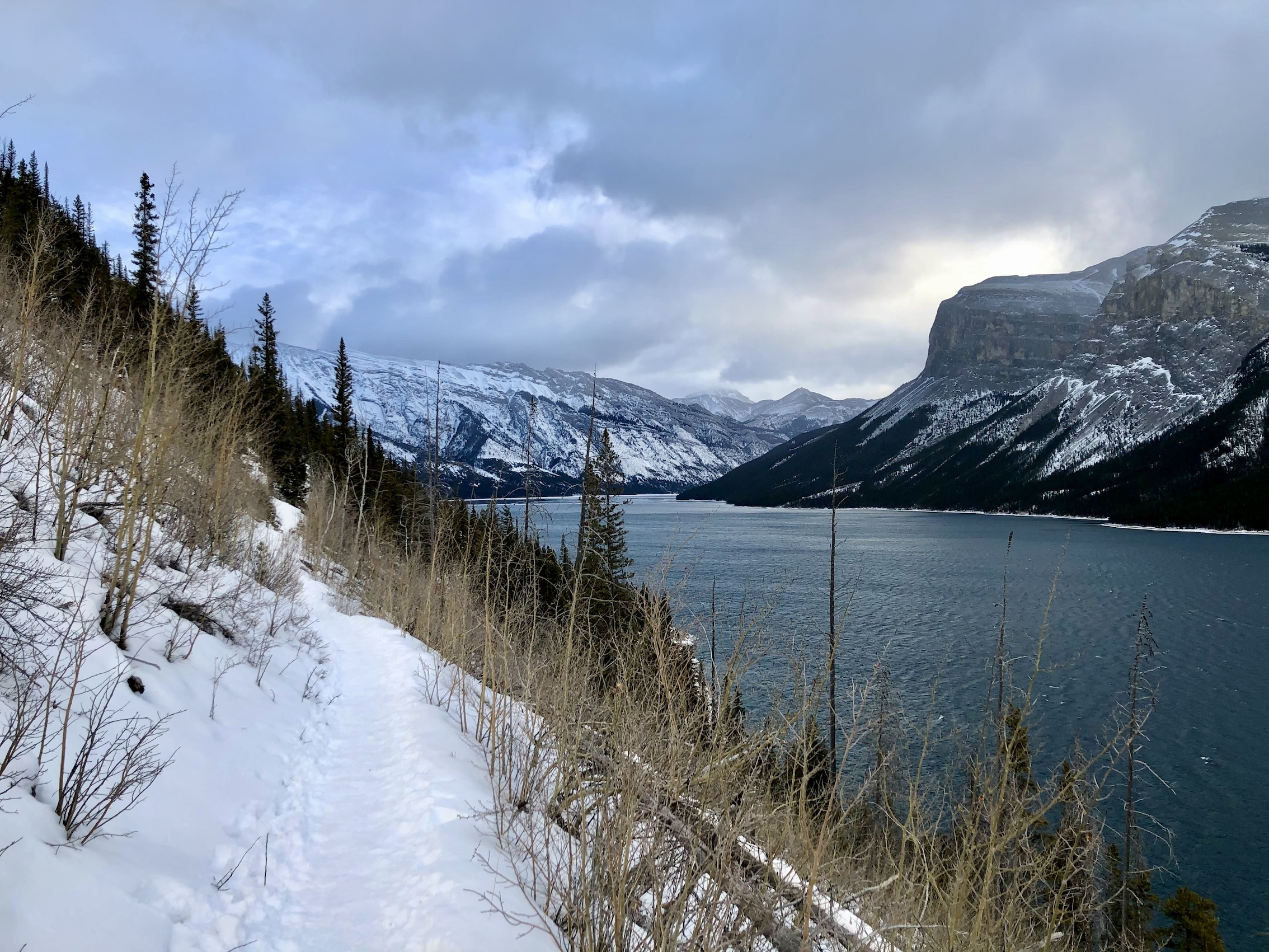 Lake Minnewanka Hike in Banff National Park - Out & Across