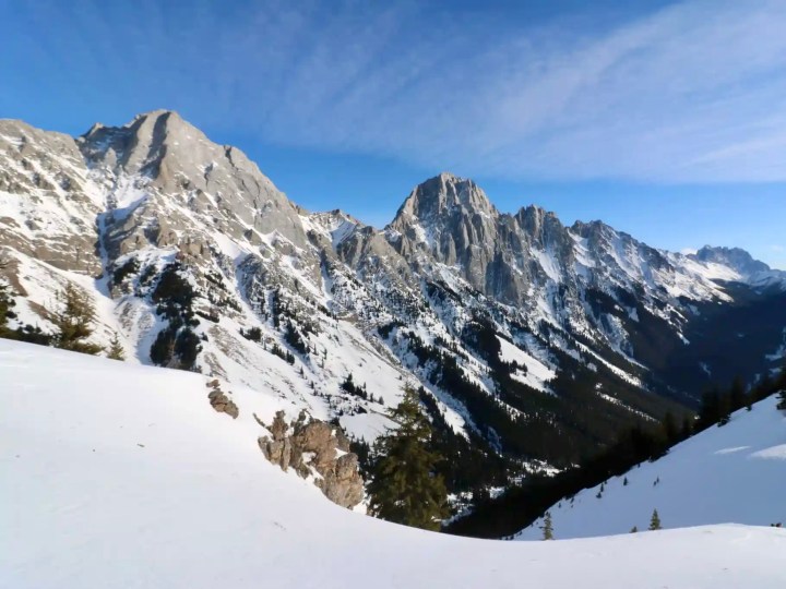 King Creek Ridge Hike in Kananaskis Country - Out & Across